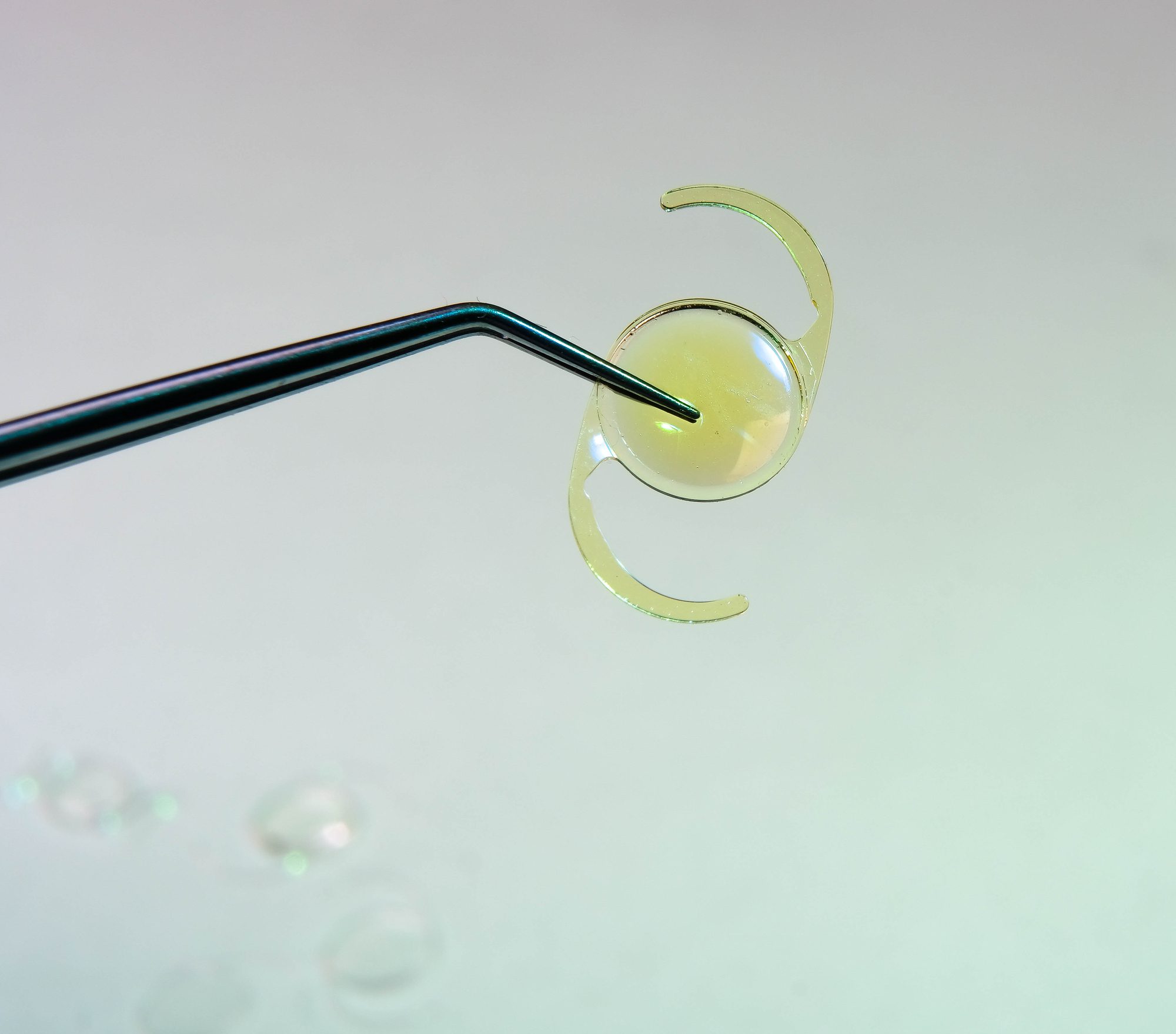 Comprehensive Board Certified Ophthalmologists | Refractive Lens ...